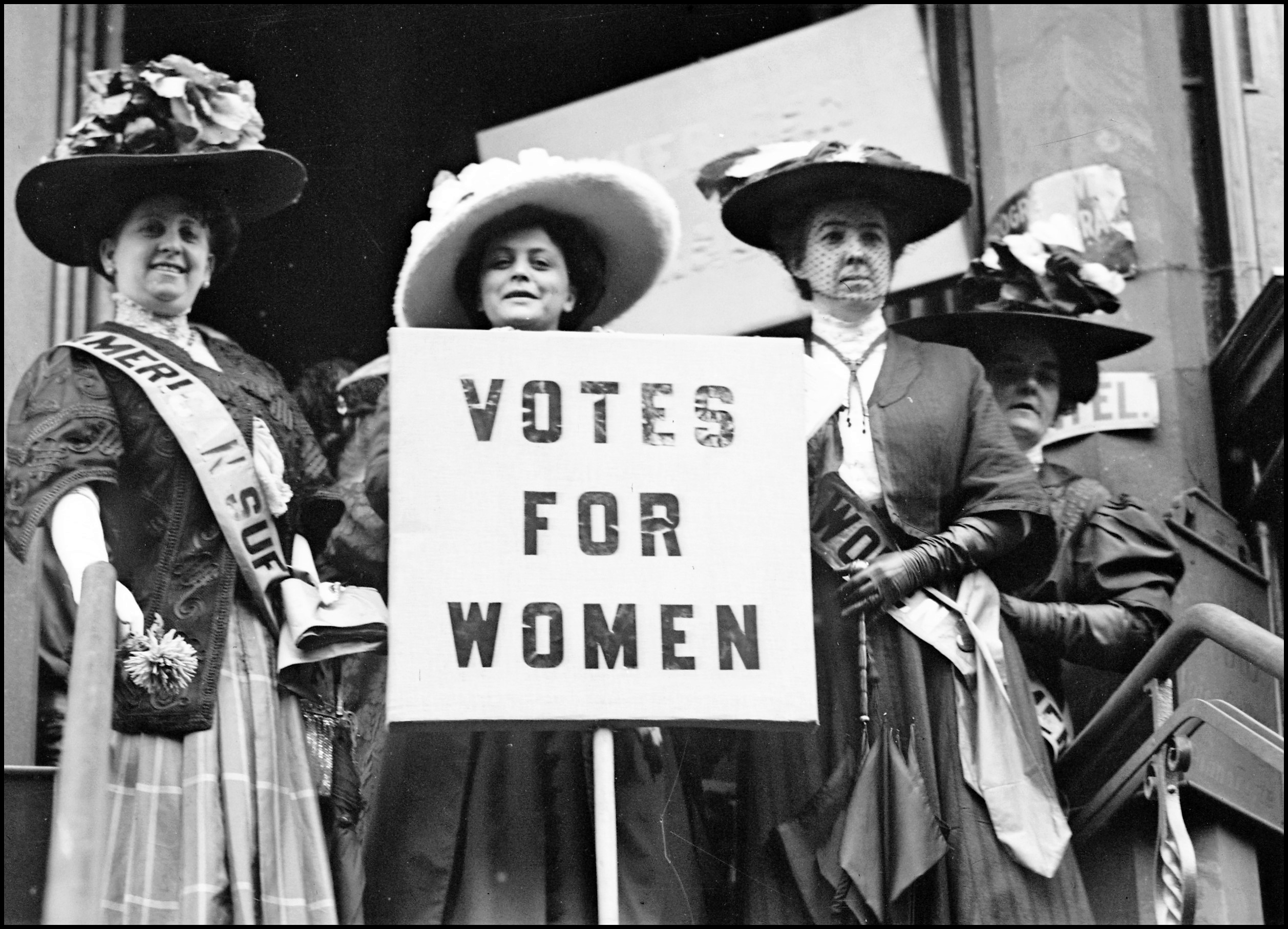 ‘Women March’: la lucha por el sufragio femenino, en la New York ...